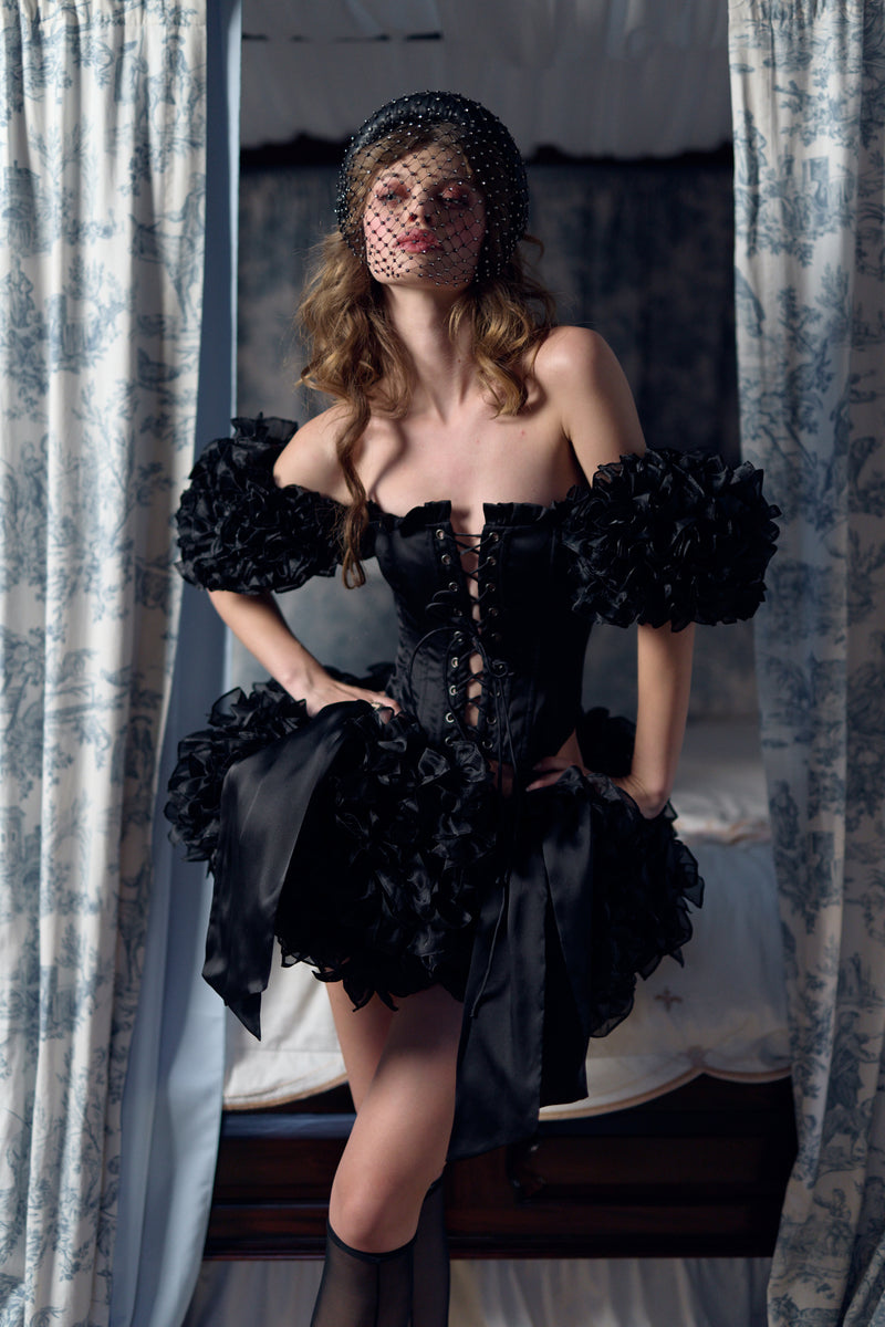 The Raven Paris Corset – Selkie